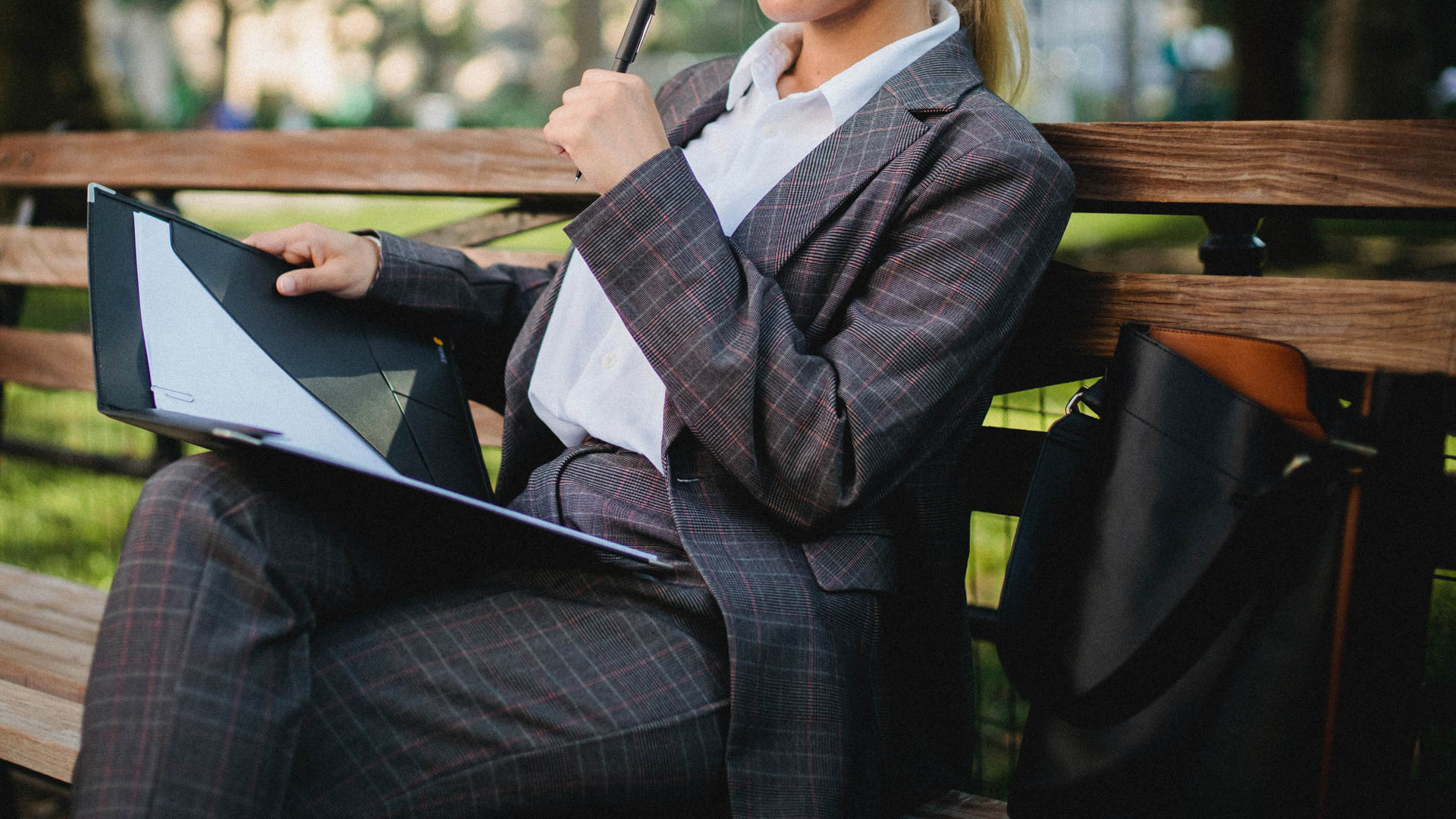 Expeditor: Description de l'emploi et compétences pour une carrière réussie